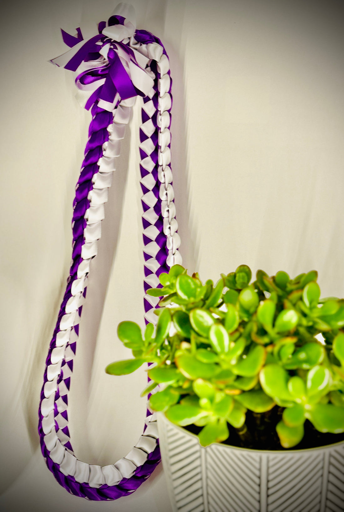 The Lope Premium Lei – The Grad Lei